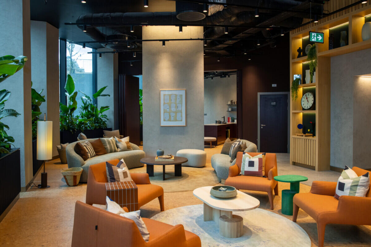 HomeViews | The Octagon, B3 Reviews