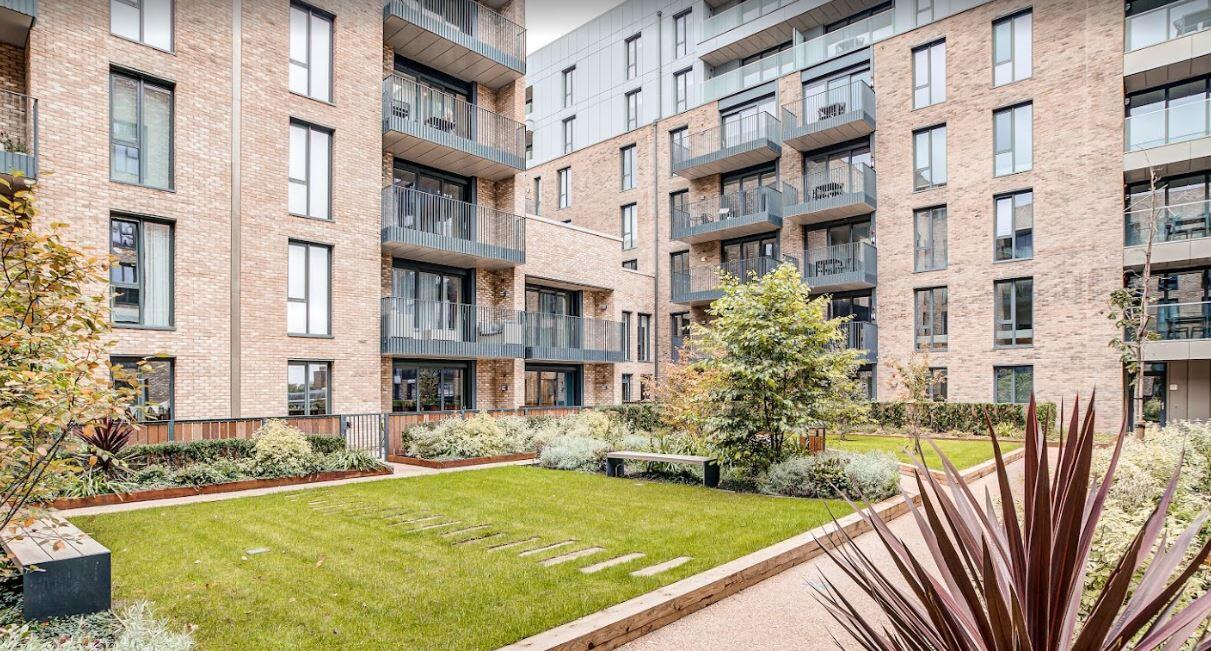 HomeViews | Kooky Staines-Upon-Thames, TW18 Reviews