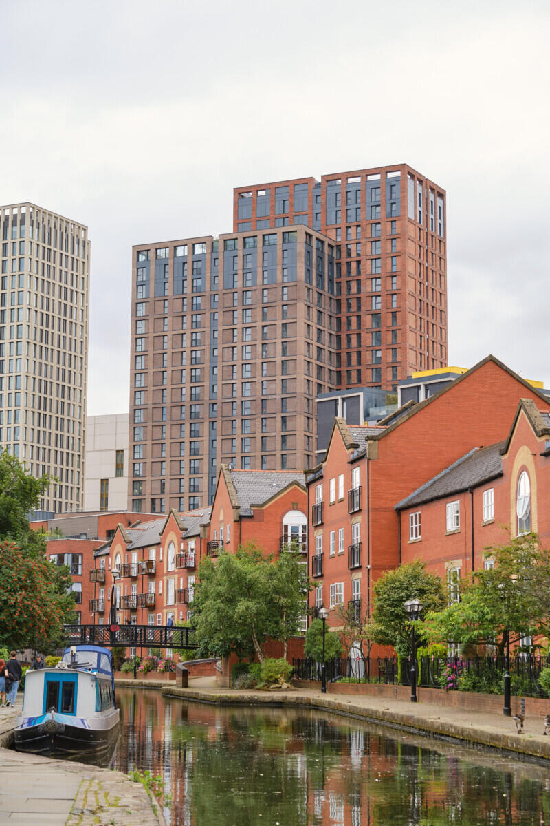 HomeViews | The Castings, M1 Reviews