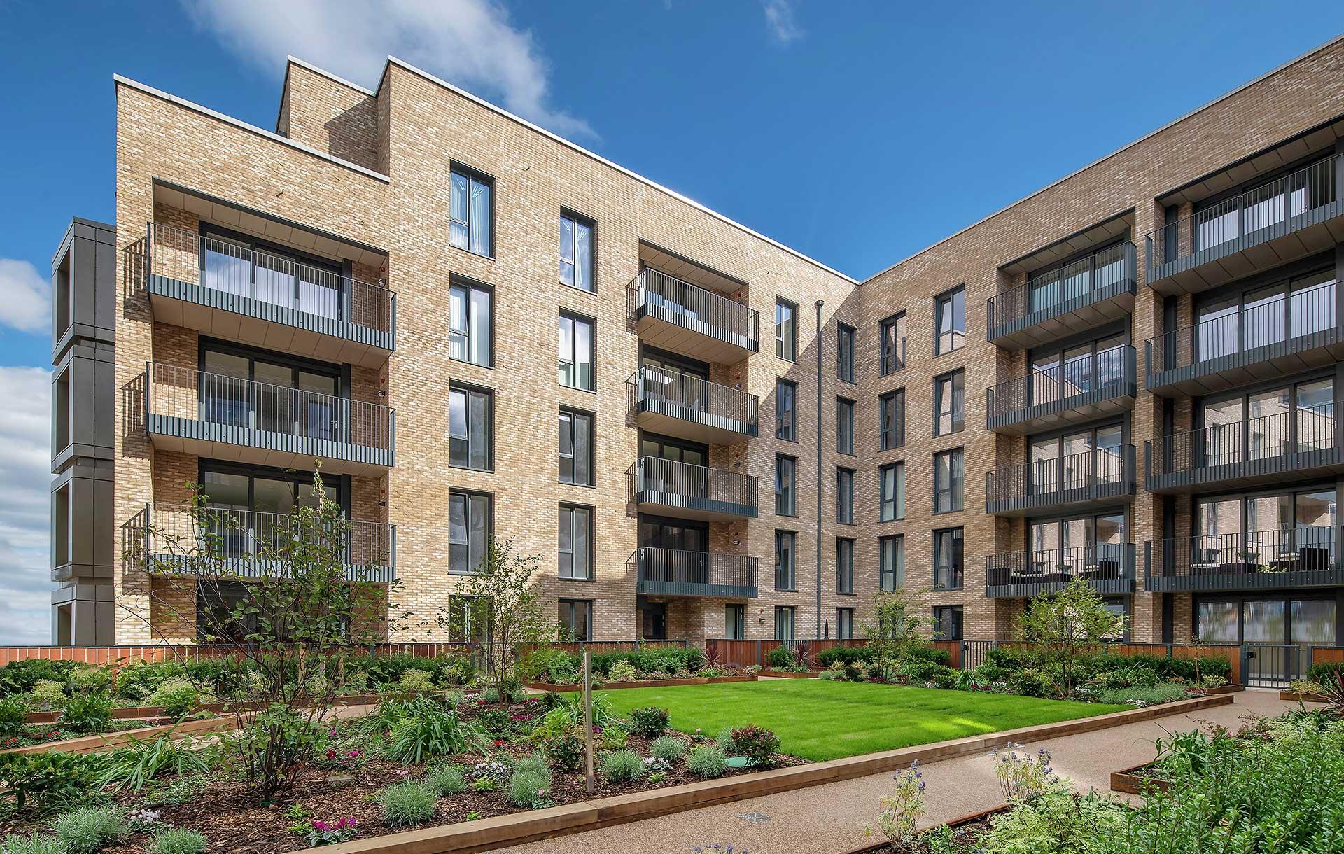 HomeViews | London Square Staines, TW18 Reviews