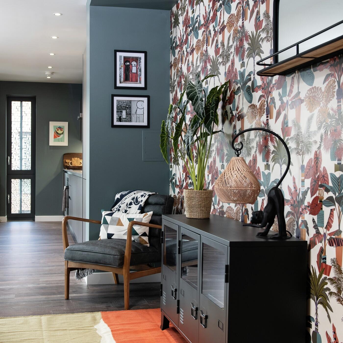 HomeViews | Stone Studios, E9 Reviews