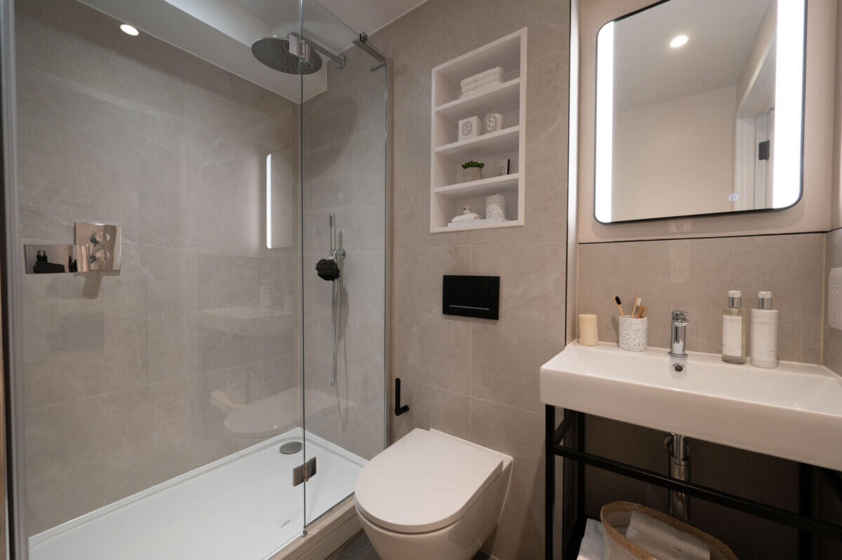 HomeViews | Dolphin Square, SW1 Reviews