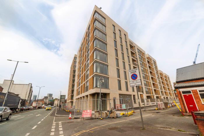 HomeViews | Broadside, M4 Reviews