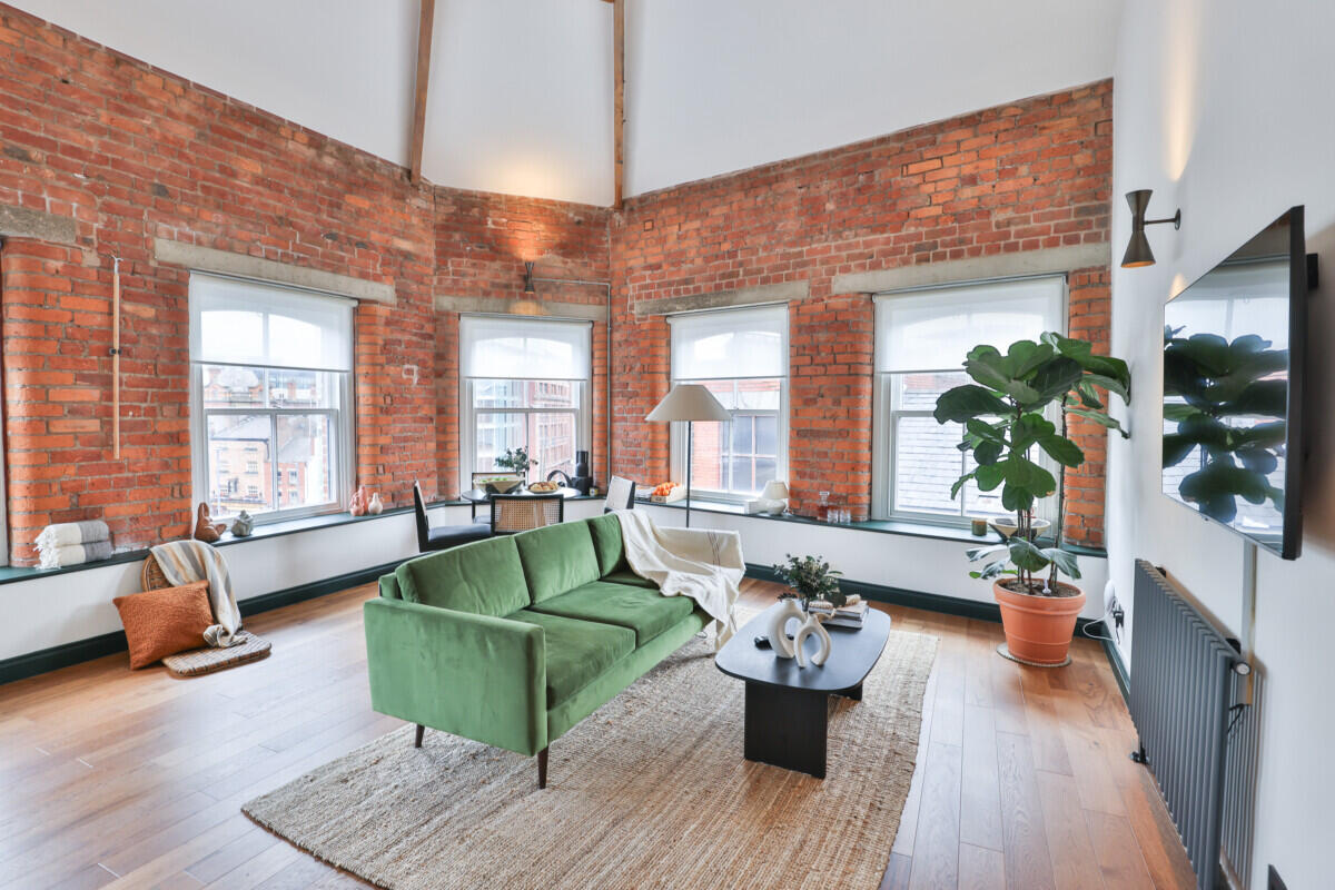 HomeViews | The James Manchester, M4 Reviews