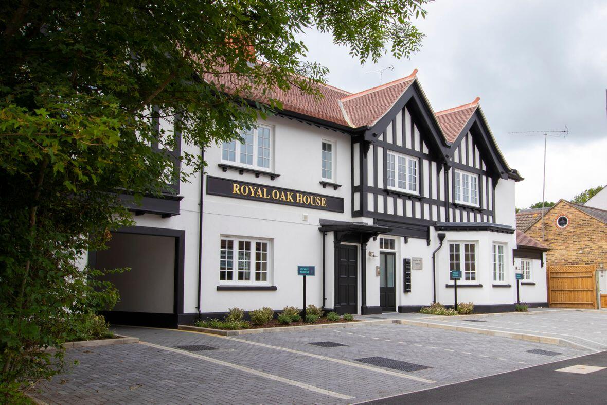 HomeViews | Quercus, IG10 Reviews