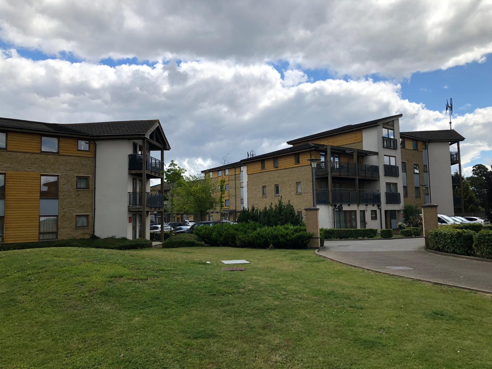 HomeViews | Queens Gate, CR0 Reviews